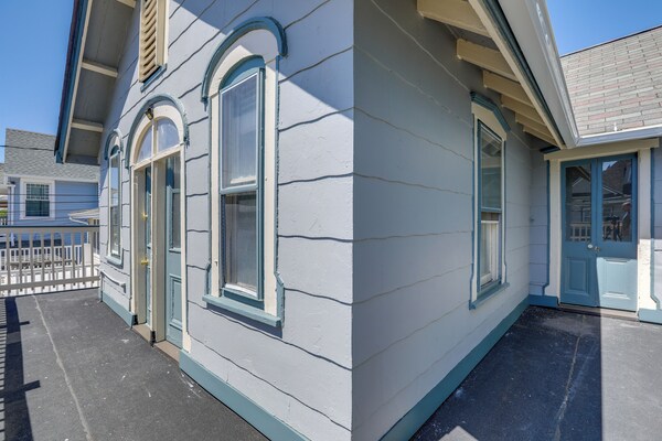 2 Blocks To Beach: Sunny Ocean Grove Apartment - Ocean Grove, NJ