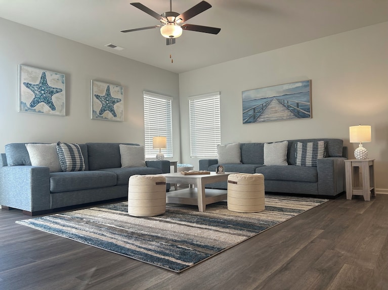 Southport Seascape~spacious~pet Free~4 Miles Downtown ~3 Miles Oak Island Beach - Bolivia, NC