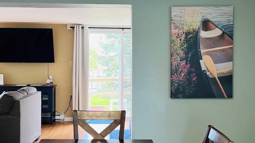 Chateau Country Inn And Captain's Cottage - Cottage - Gananoque