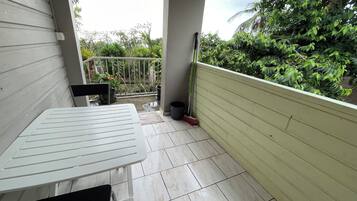 Estúdio Comfort, vista para o jardim | Terraço/pátio interior