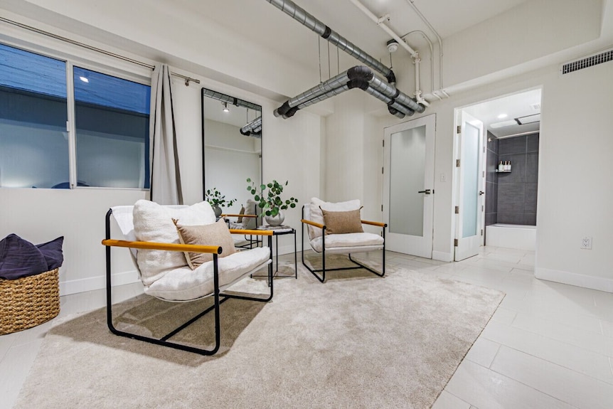 Modern Loft | 1br In Downtown La With Rooftop! - Los Angeles, CA
