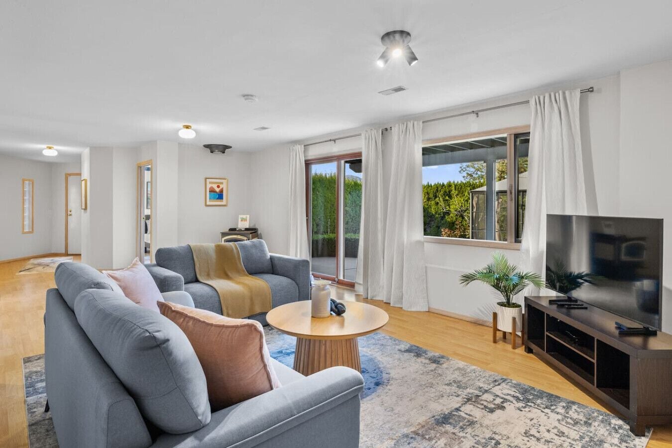 Relax & Unwind |Westside Getaway - Kelowna