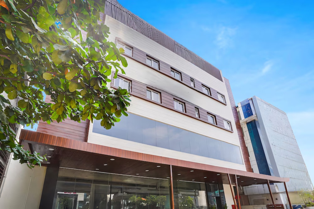 Rg Suites Silkboard - Bengaluru
