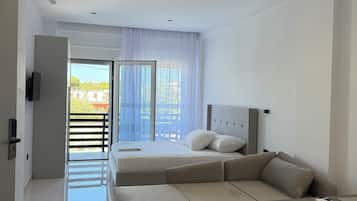 Apartamento superior, sacada | Escrivaninha, quartos à prova de som, Wi-Fi de cortesia