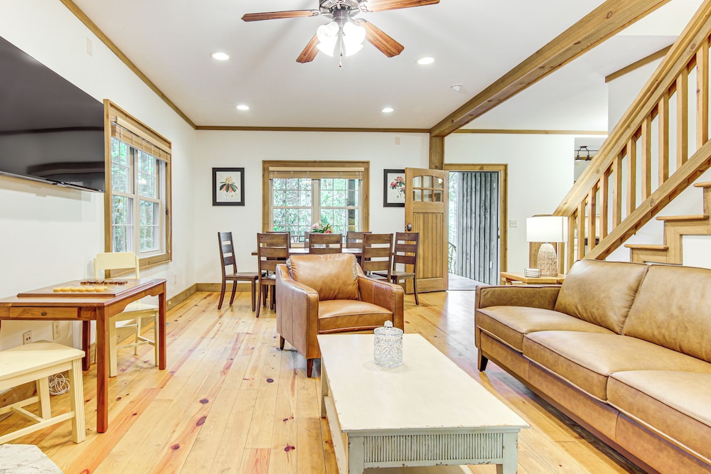 1 Mi To Downtown Cashiers: Private Cabin W/ Deck - Cashiers, NC