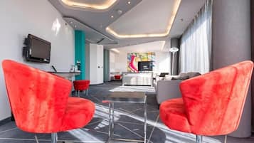 Suite Superior | 1 quarto, minibar, secretária
