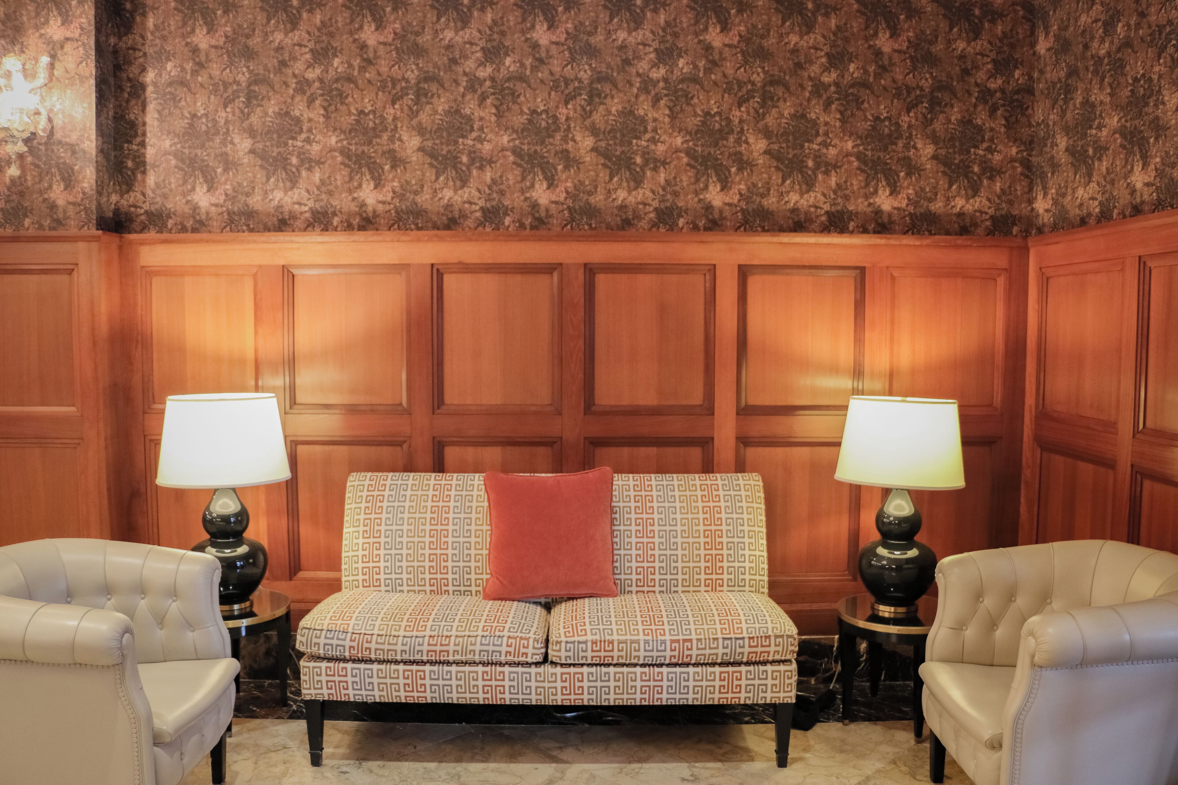 Chic European Boutique Hotel In Rochester - Rochester Hills, MI