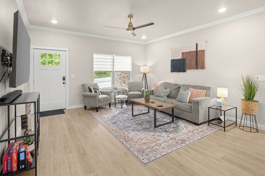 Luxe 3br/2ba Home Directly On Flo Ride & Back 40! Bike Repair & Wash Station! - Bella Vista, AR