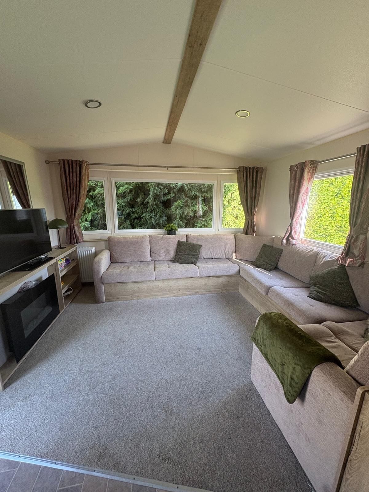 Lovely Caravan At Southview Holiday Park In Skegness Ref 33033e - 林肯郡