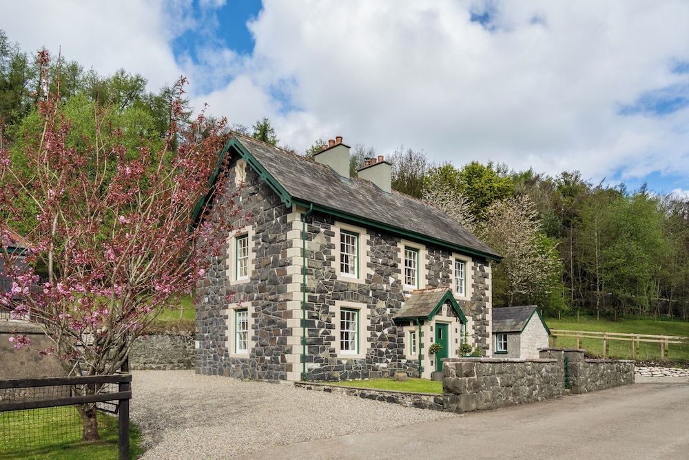 Keeper's Cottage - Northern Ireland