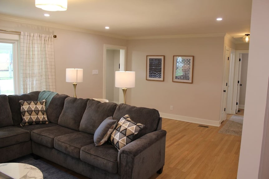 Beautiful 4-bedroom Home, Close To Downtown/uk - University of Kentucky, Lexington