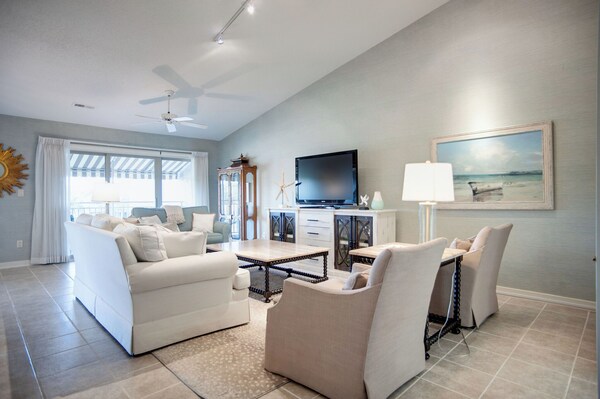 1738 Bluff Villas At The Sea Pines Resort - Crystal Lake, Bluffton