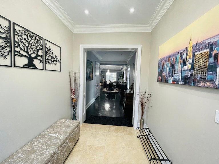 4 Bedroom Spacious Enclave Near Lake Wilcox - Markham