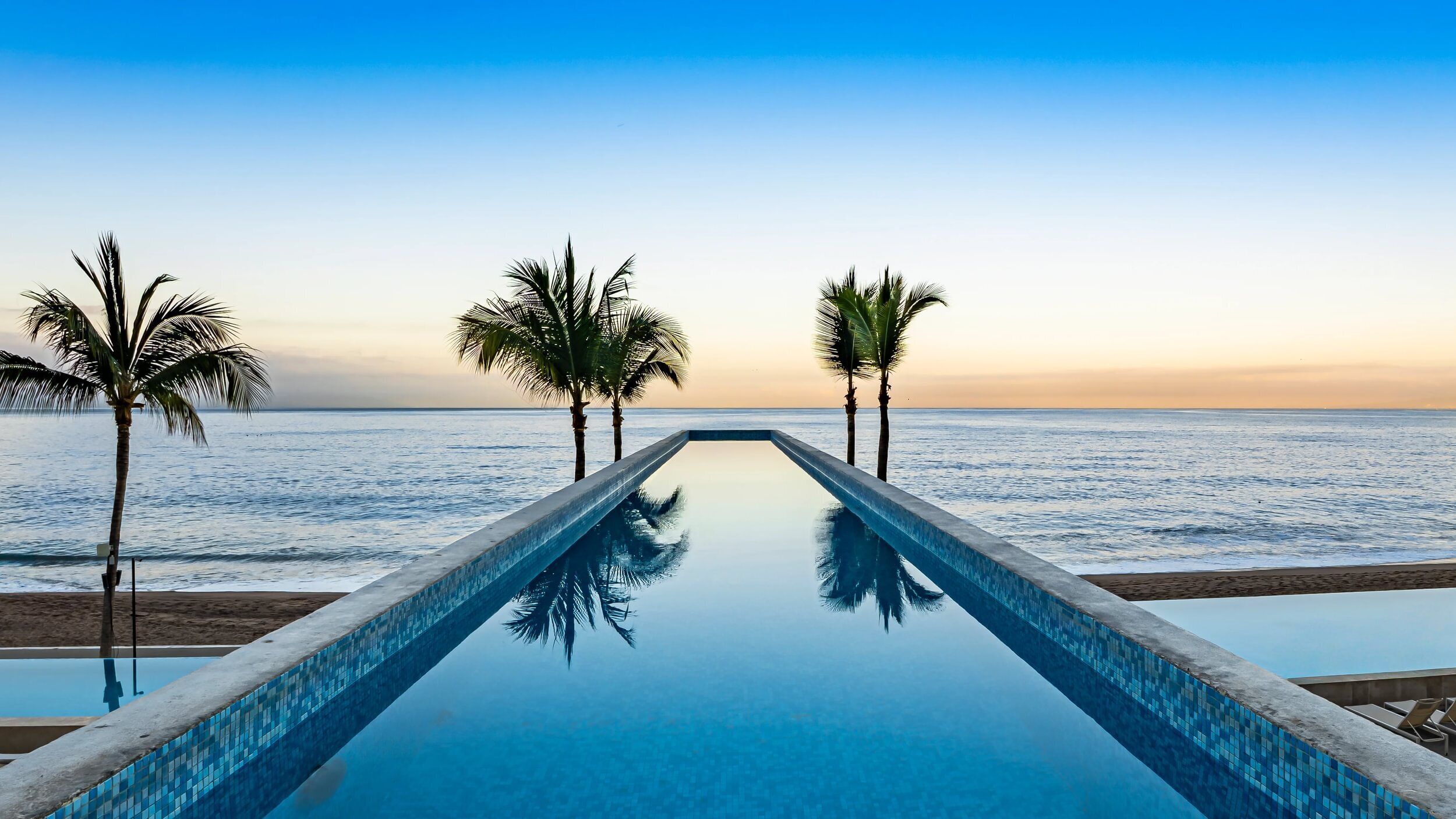 5 piscinas exteriores 