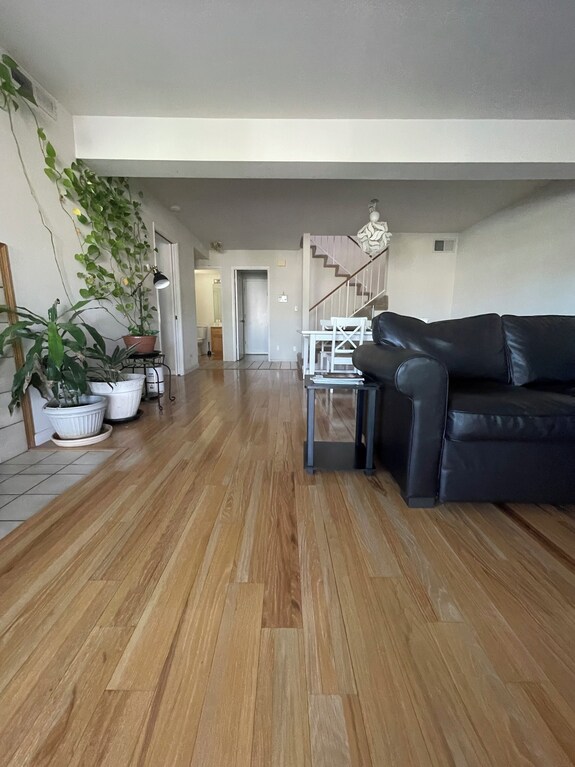 Oasis Frente Al Mar - Pittsburg, CA