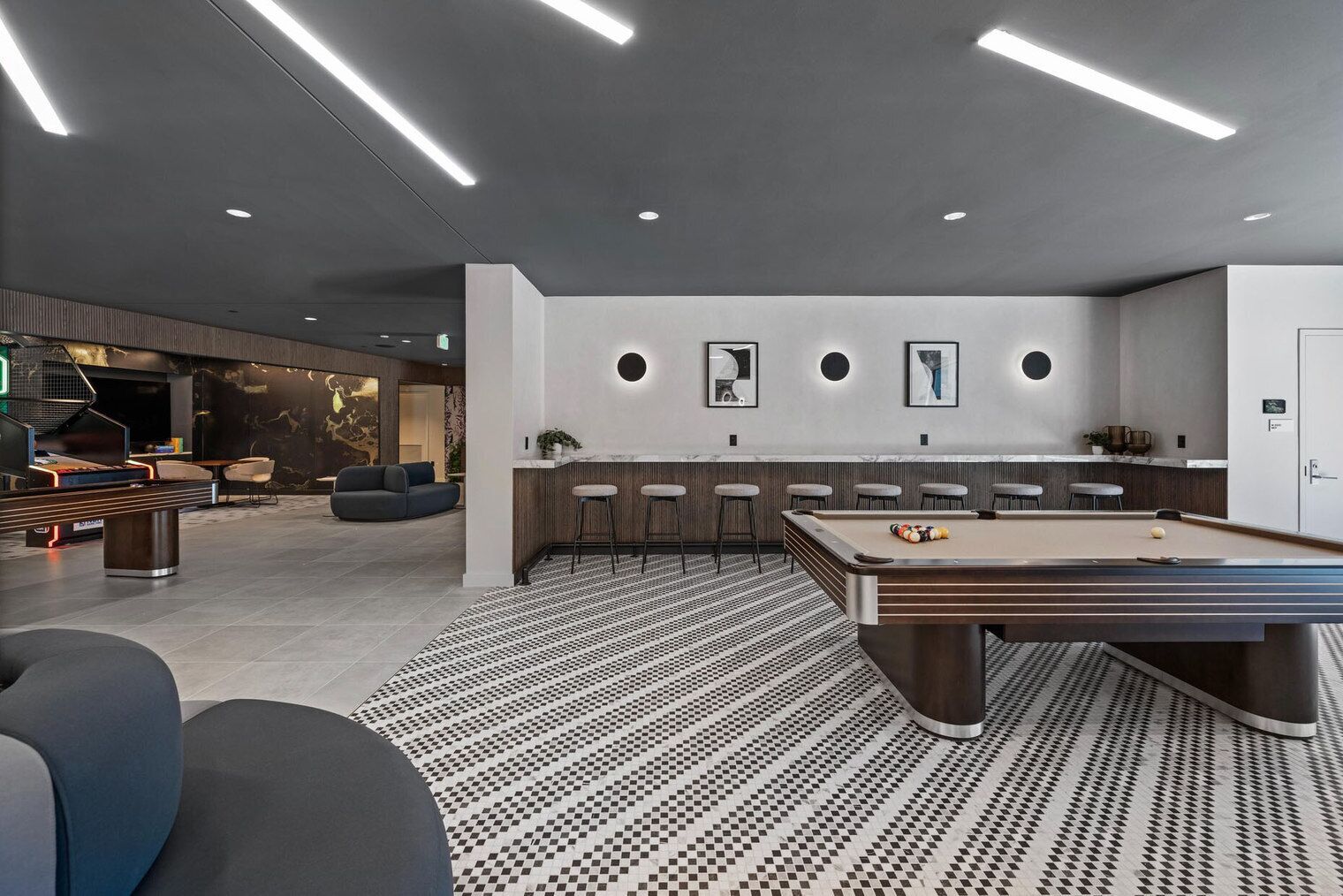 Blueground | Revere, Pool, Nr Revere Beach - Boston