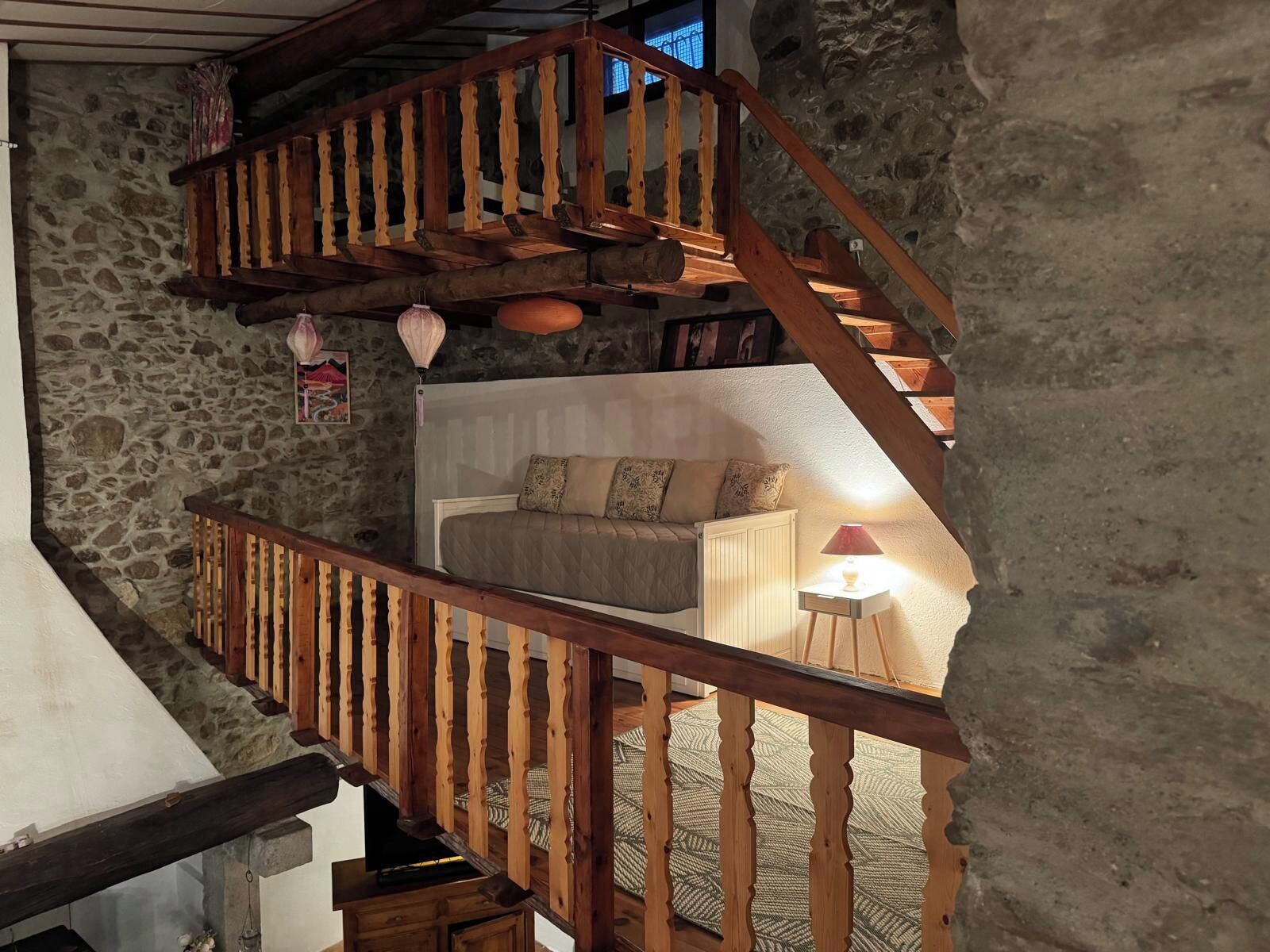 Wood Lodge - Beach- Skiing - Thermal Baths - Prades, France