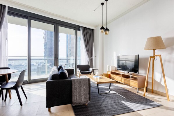 Blueground | Downtown Dubai, pool, nr Burj Khalifa Reviews, Deals ...