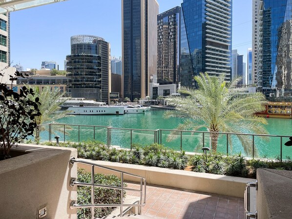 Blueground | Dubai Marina, shared pool, nr Beach Reviews, Deals ...