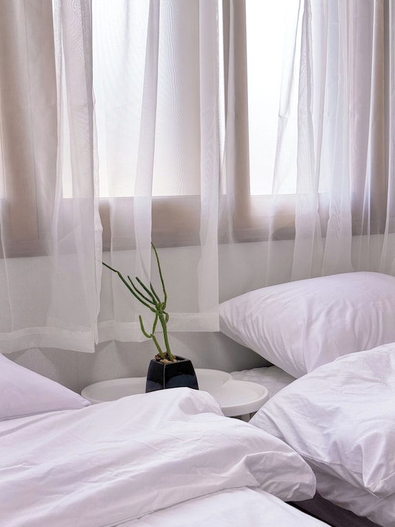 Deagu Stay On, A 5-minute Walk From Anjirang Station, Apsan Cafe Street - Daegu