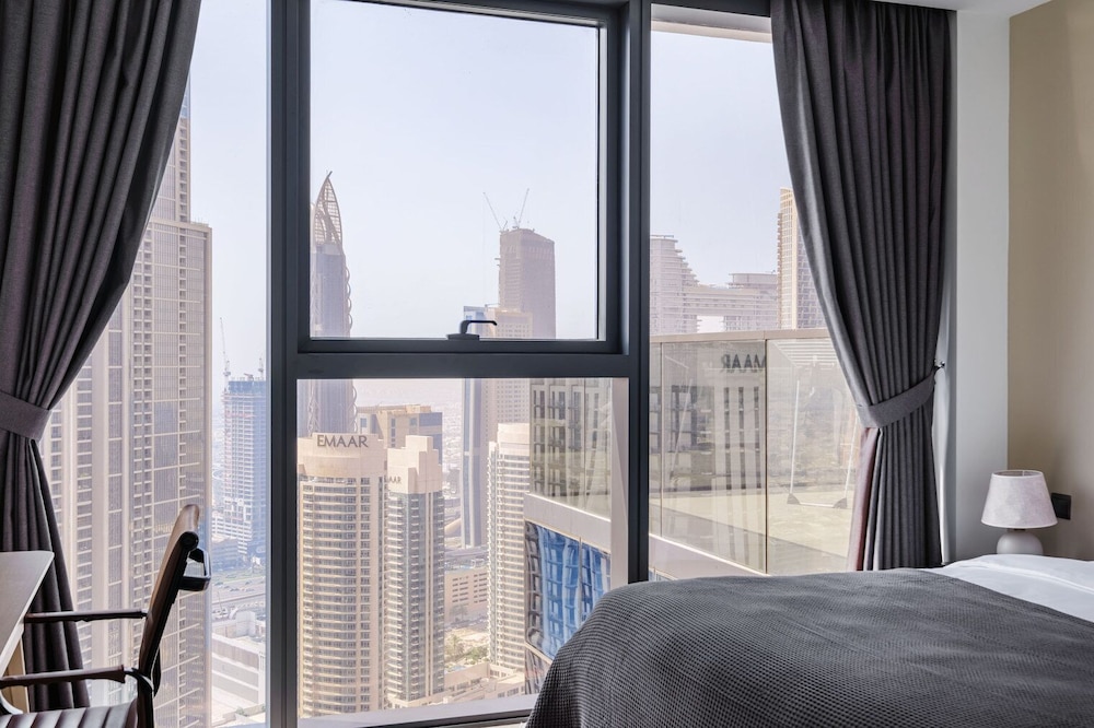 Blueground | Downtown Dubai, pool, nr Burj Khalifa Reviews, Deals ...