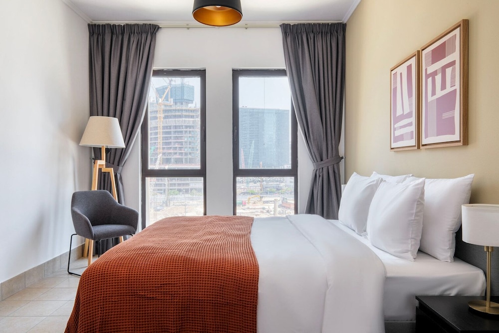 Blueground | Old Town, pool, nr Plaza Reviews, Deals & Photos 2026 - Vrbo