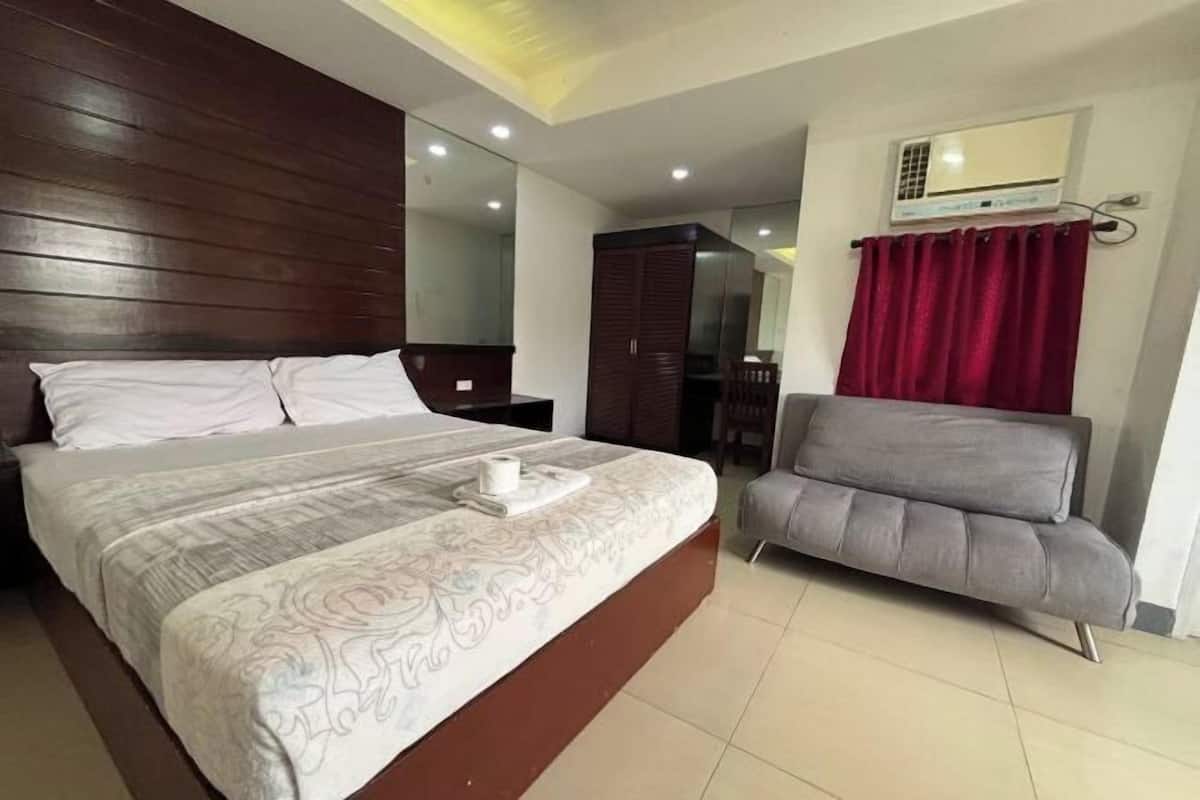 Ferro/tábua de engomar, Wi-fi grátis, roupa de cama fornecida