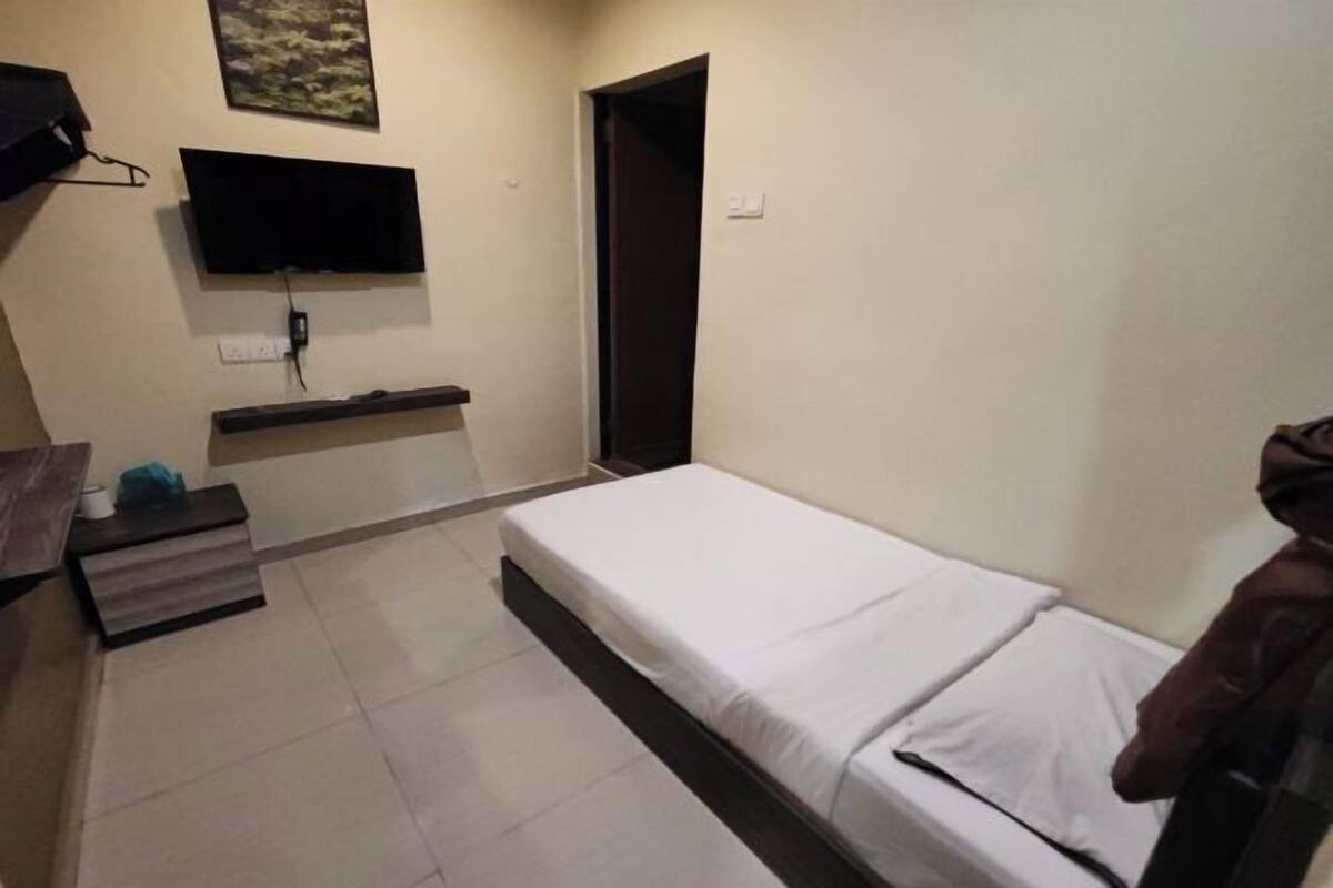 1 quarto, secretária, ferro/tábua de engomar, Wi-fi grátis