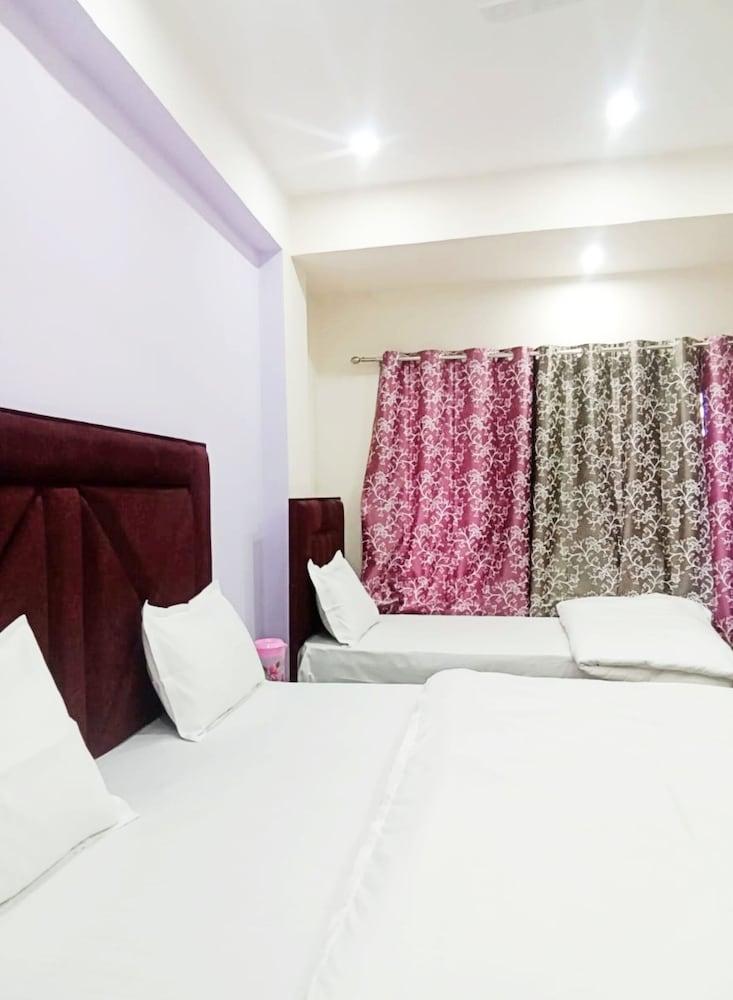 Hotel Dixit Residency Vrindavan - Vrindavan