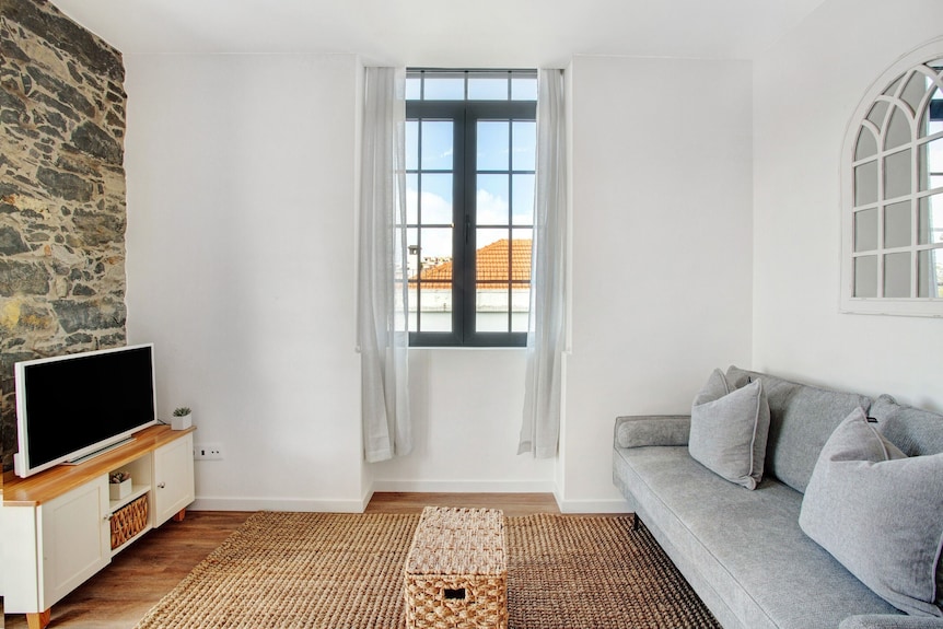 Studio Apartment '5' With Sea View, Shared Pool And Wi-fi - Funchal