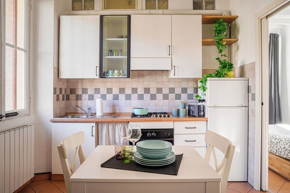 Apartamento, vista para o pátio | Cozinha privada