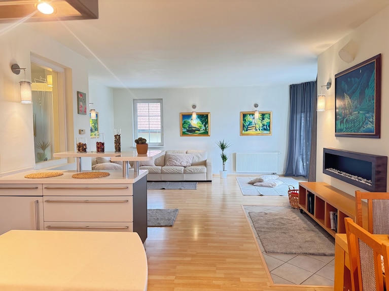 Diamondvilla, 4 Bedroom Apartment, Garden & Spa - Praag