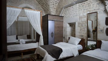 Quarto Familiar | Secretária, Wi-fi grátis