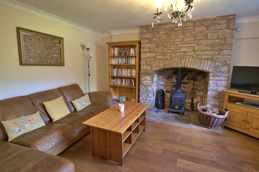 Cosy 18th Century Cottage. Pet Friendly. Absolute Tranquility! - Forest of Dean
