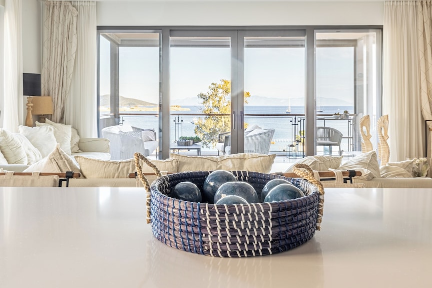 Luxurious Beachfront Flat With Hotel Amenities Inside A 5-star Resort - Bodrum