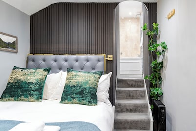 Waterhead Rooms & Suites