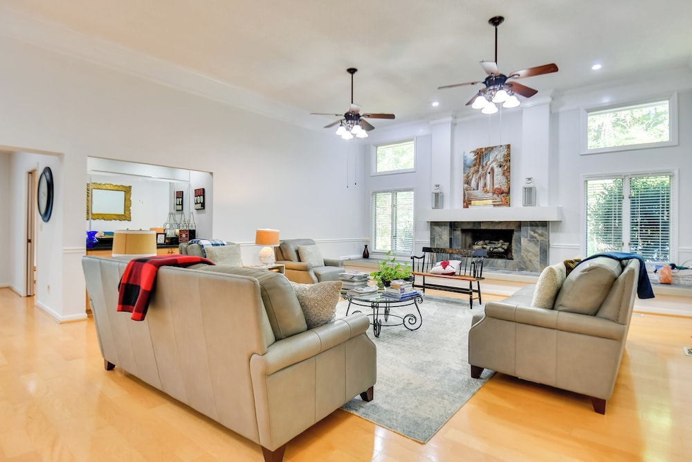 4 Mi To Uga: Pet-friendly Home In Athens - Athens, GA
