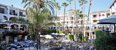 Casa | Refeições ao ar livre