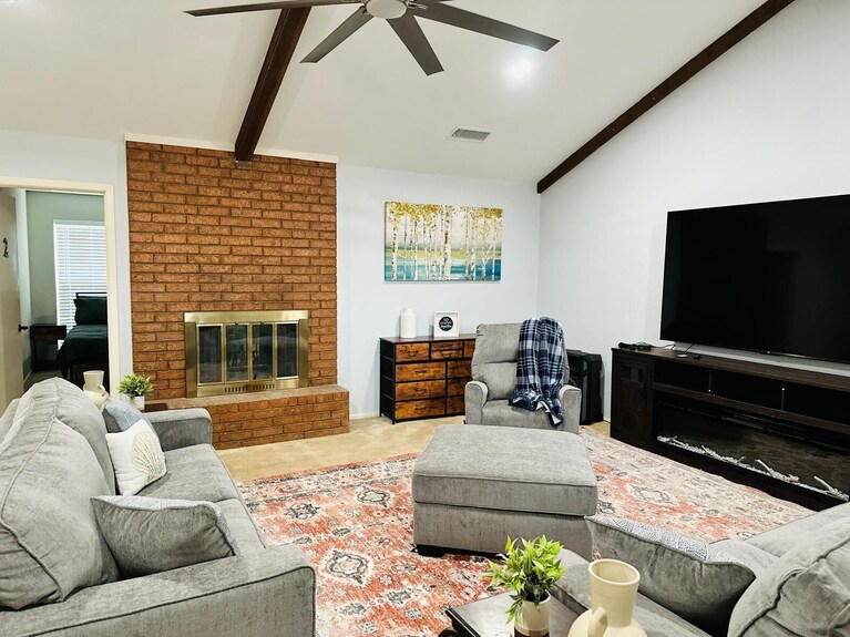 #3 Charming 4br 2ba Home In Midland Comfort, Convenience & Great Location! - Midland, TX