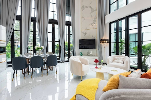 Villa, 4 quartos, acessível, fumadores | Sala
