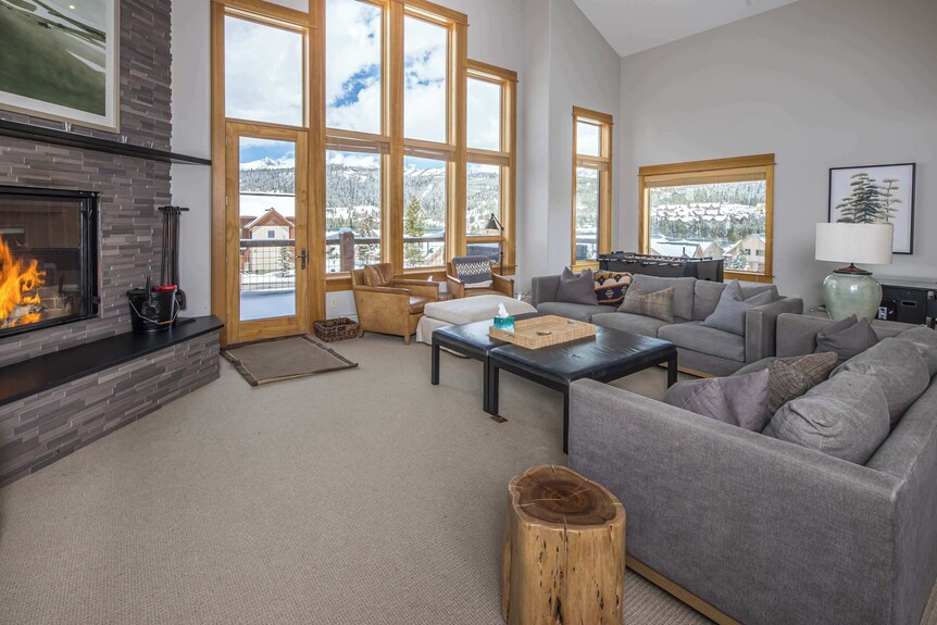 Stunning Ski-in/ski-out Mountain Chalet - Montana