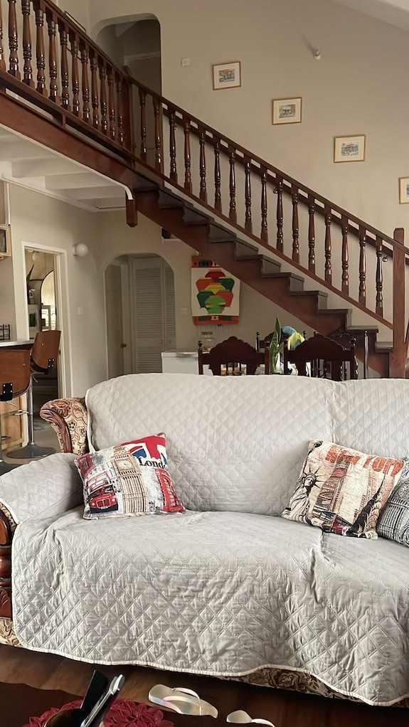 Steps From Carlisle Bay - Stylish 4br Home-spacious Deck With Bbq, Covered Patio - Barbados