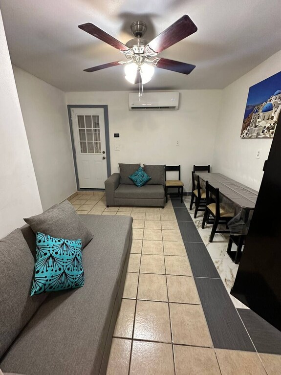 Charming 2-bedroom Apartment With Wifi, Ac In Superb Laredo - Laredo, TX