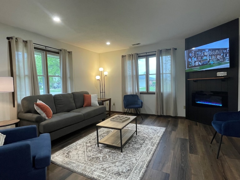 Relaxing Apartment - Near Parks & Downtown Life - Harrison Lake State Park, Fayette