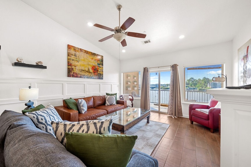 The Oasis On Lake Hamilton With Pool - Hot Springs, AR