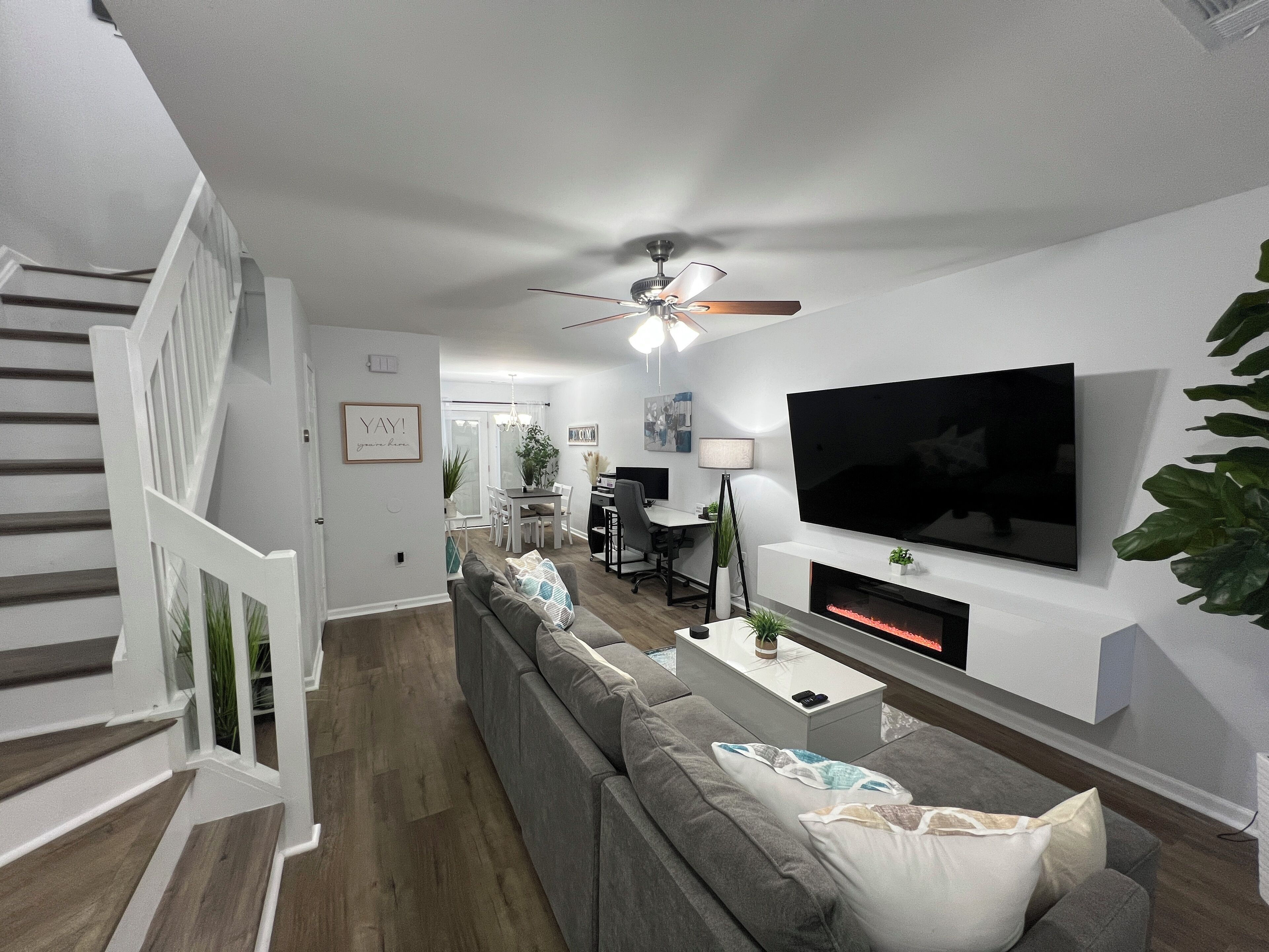 Awesome 2br Townhome W/king Bed & Pool - Cotswold - Charlotte