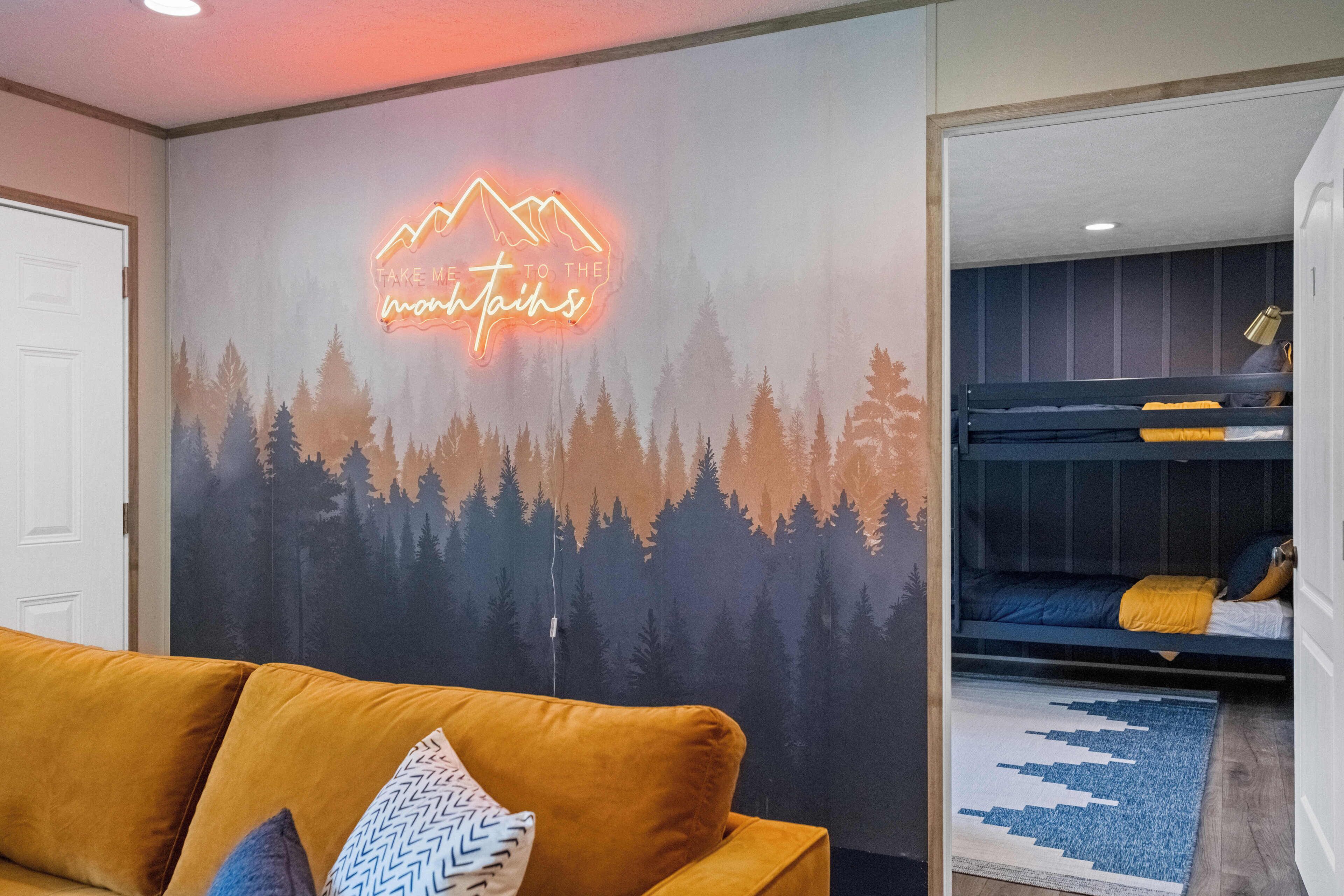 New River Escape -Game Room  Hot Tub  Fire Pit  Yard Games  Sleeps 10+ - Babcock State Park, Clifftop