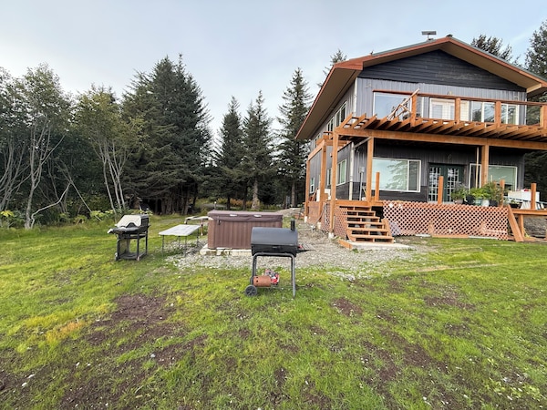 Paradise Suites Eagles Nest Apt C - Homer, AK