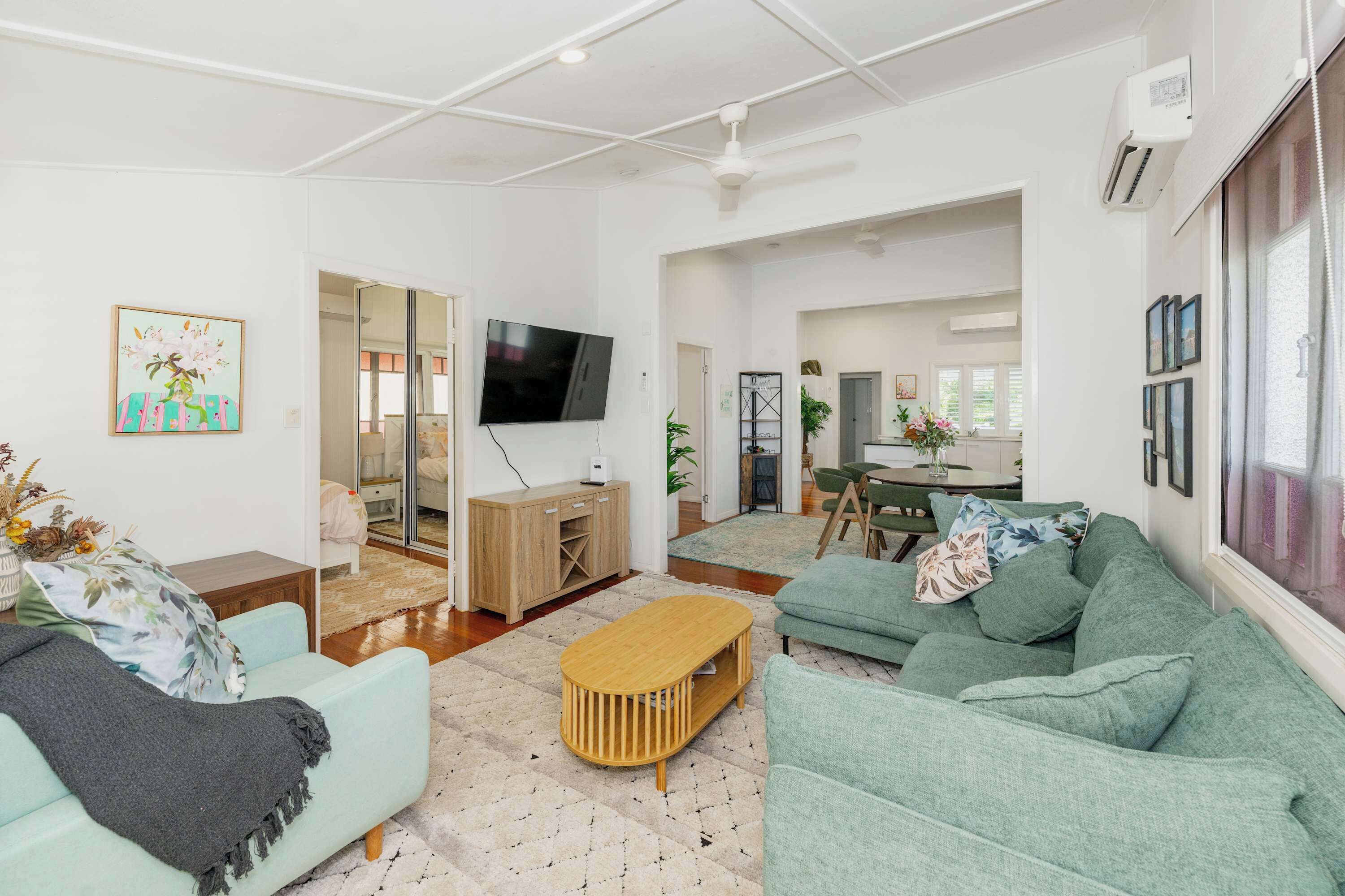 Family Paradise  3 Bedroom Queenslander With Private Pool & Outdoor Entertaining - West End - Townsville