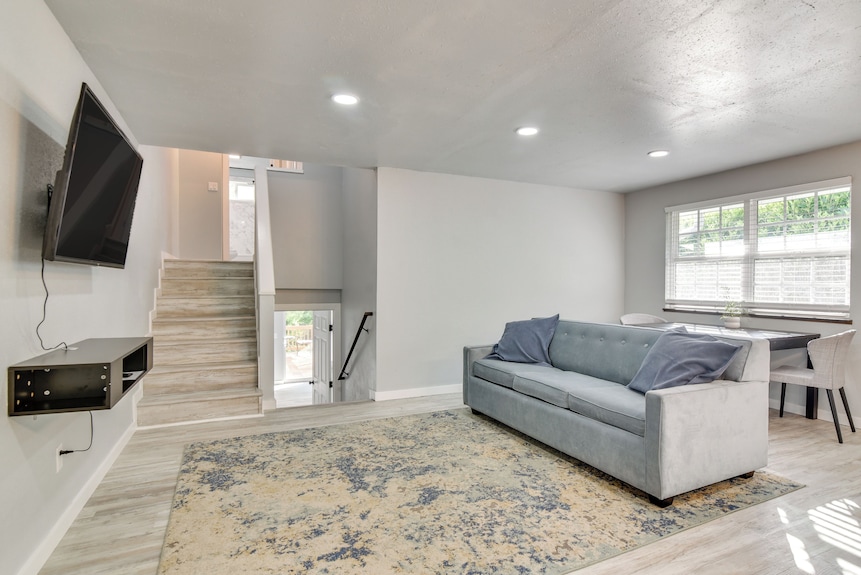 Walk To Dtwn Milwaukie: Family Gem W/ Creek Access - Oregon